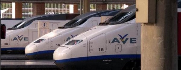 Los turistas extranjeros podrán viajar por la red AVE con tarifa plana ...