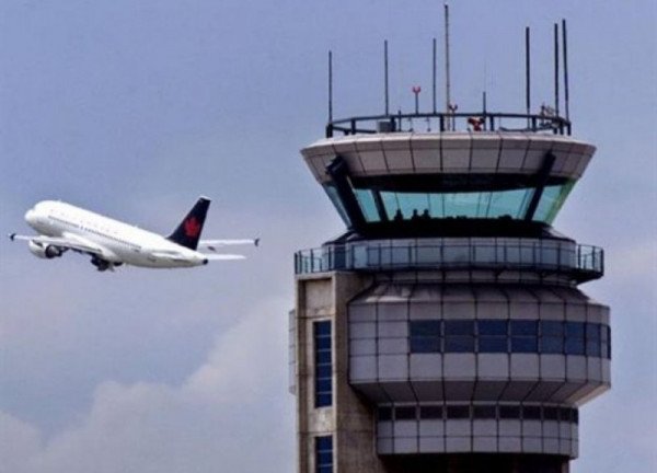 Controladores y pilotos mejoran su coordinación en las torres de ...