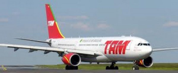 La aerolínea TAM se traslada a la T-4 de Barajas | Hoteles y Alojamientos