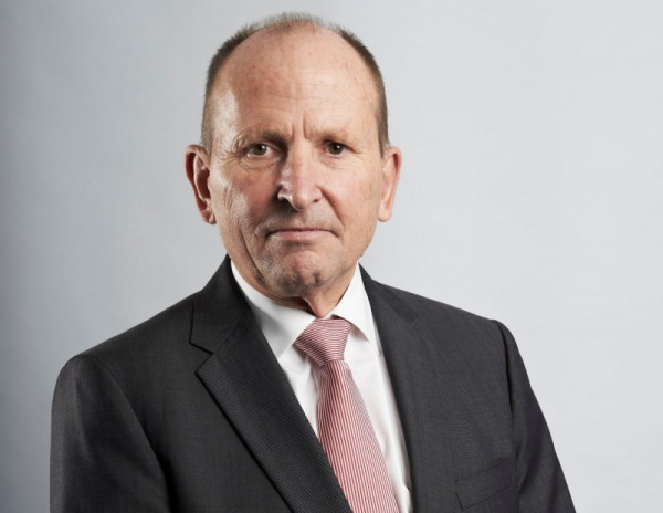 Hugh Morgan deja Monarch y anuncia su retirada | Intermediación