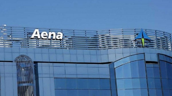 Aena gana más de 830 M € en 2015, un 74,2% más | Transportes
