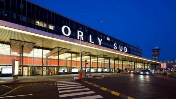 Un dron obliga a cambiar las vías de aproximación a París-Orly ...