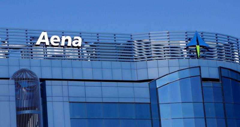 Reestructuración organizativa de Aena en dos negocios | Transportes