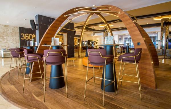 El Gran Hotel Sol y Mar de Calpe se convierte en The Unusual Hotel ...