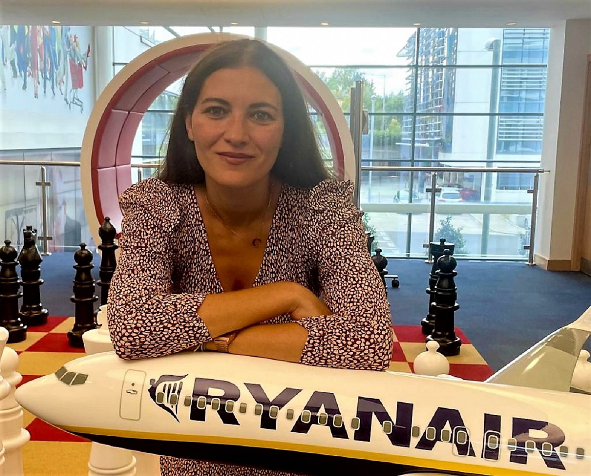 Elena Cabrera: 'Cada minuto se llena un avión de Ryanair' | Transportes