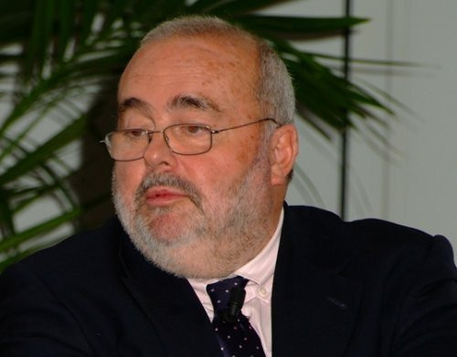 Muere Javier Gómez Navarro, exministro de Turismo y Comercio