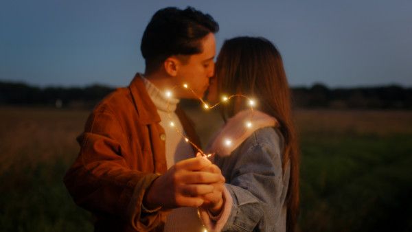 Castillos, calles empedradas y un beso: así será la Noche Romántica en ...